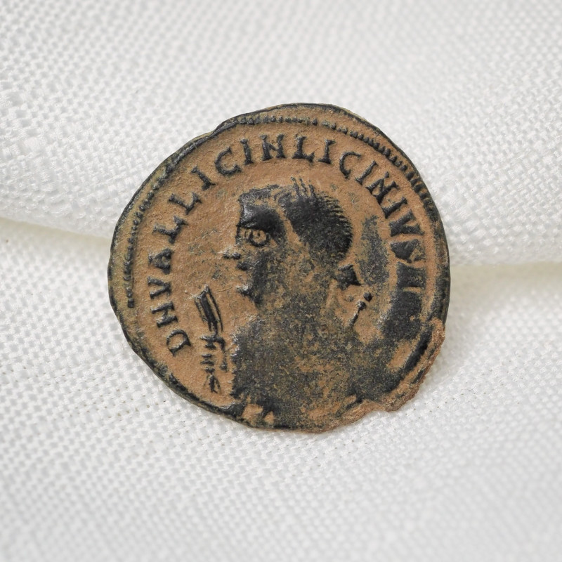 317-320 AD Ancient Roman Constantine II Jupiter coin FA