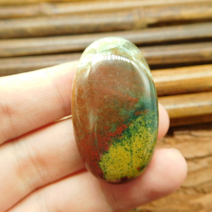 Fancy agate oval shape cabochon (G1088)