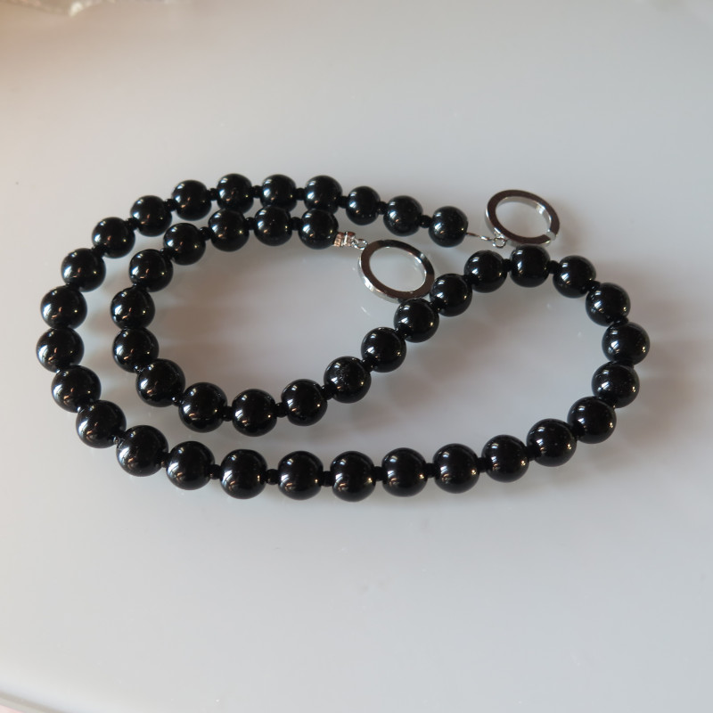 BLACK JADE NECKLACE BURMA....47cm and 10mm clasp white gold filled