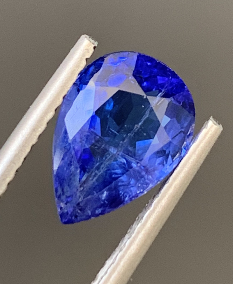 AAA Color 2.75 Carats Tanzanite Gemstone