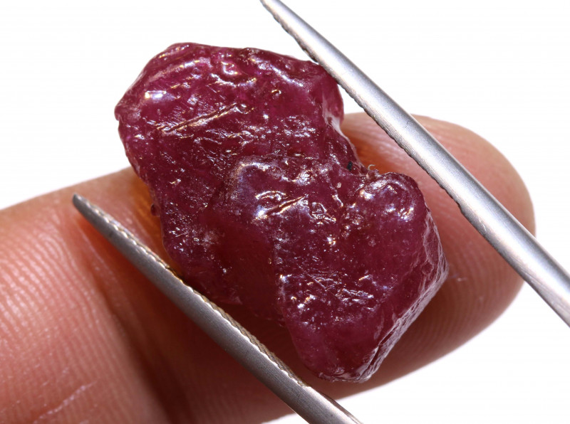 28.70 CTS AFRICAN RUBY ROUGH RG-5404