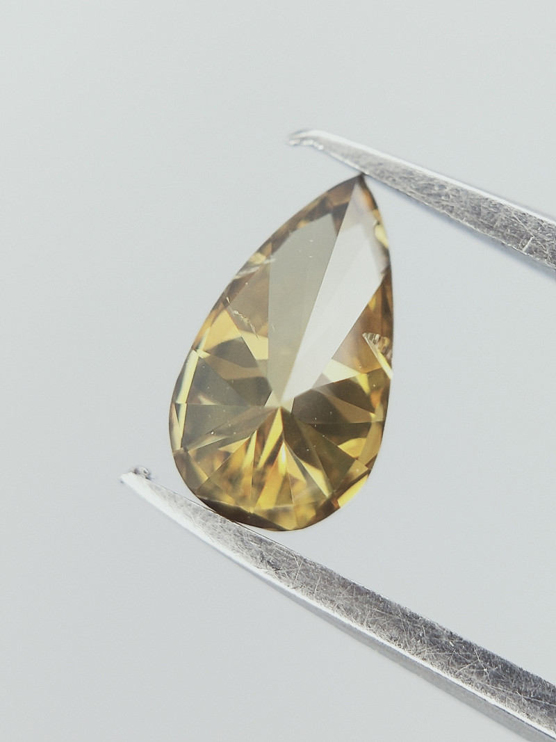 Dual Shaded Diamond , Pear Brilliant Cut , 0.22 cts