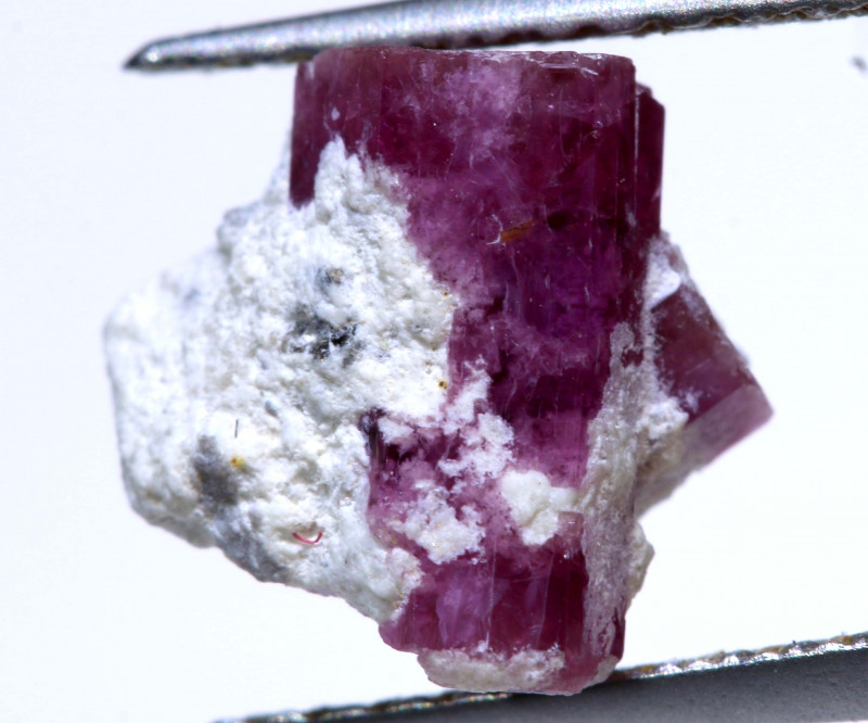 1.68CTS RED BERYL SPECIMEN UTAH TBM-2273