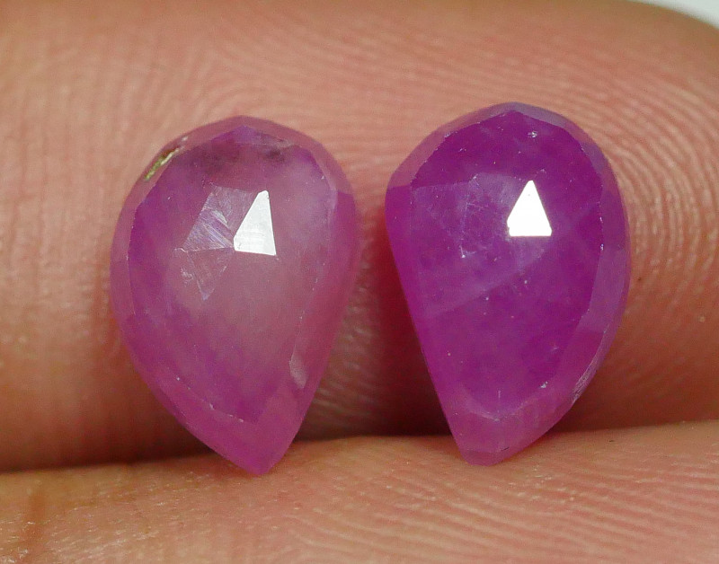 5.015 CRT PAIR BEAUTIFUL AMAZING MADAGASCAR RUBY