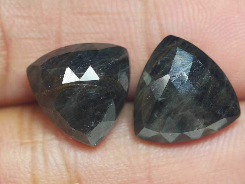 14.470 CRT PAIR BEAUTIFUL FACETED AMAZING MADAGASCAR RUBY