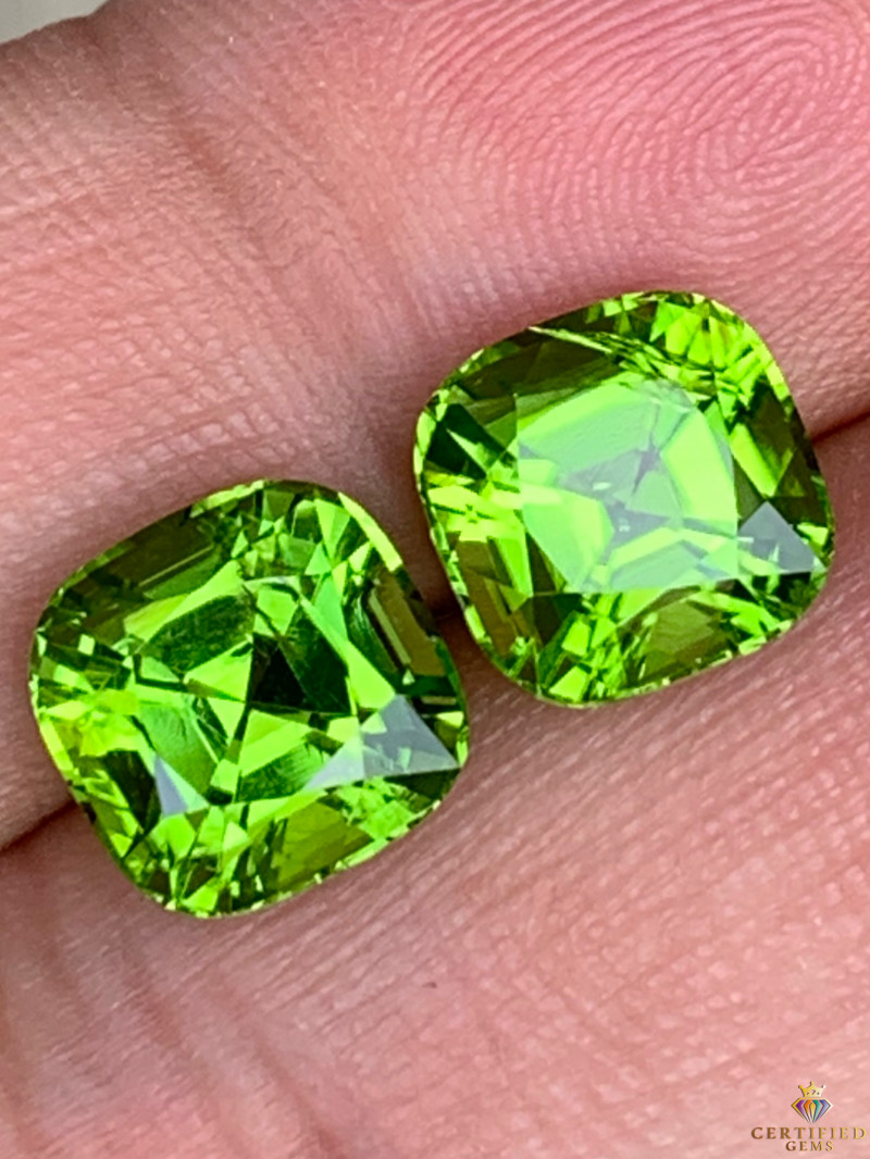 Elegant 8.72 Carats Natural Peridot Pair