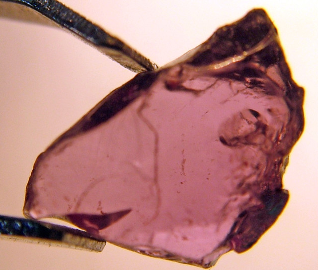 COLOUR CHANGE GARNET ROUGH 2.50 CTS SG-601