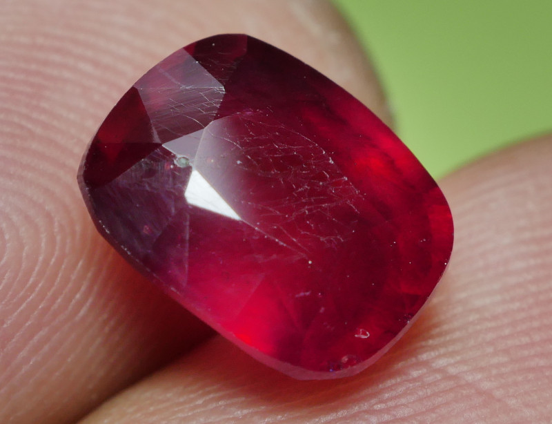 4.7 CRT BEAUTY AFRICAN RED RUBY GEMS