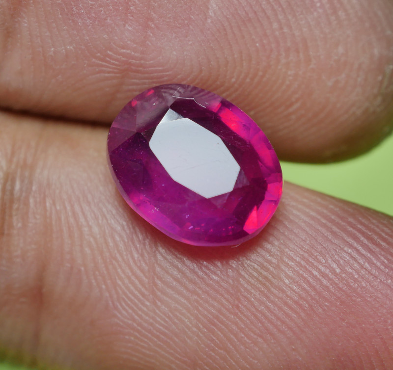 3.9CRT BEAUTY AFRICAN RED RUBY GEMS