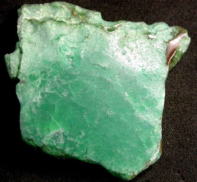 CHRYSOPRASE SLAB -POLISHED -DRILLED 86.20 CTS [MX