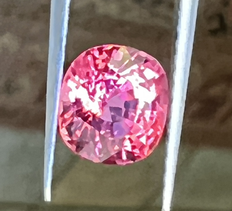 2.01 cts spinel.
