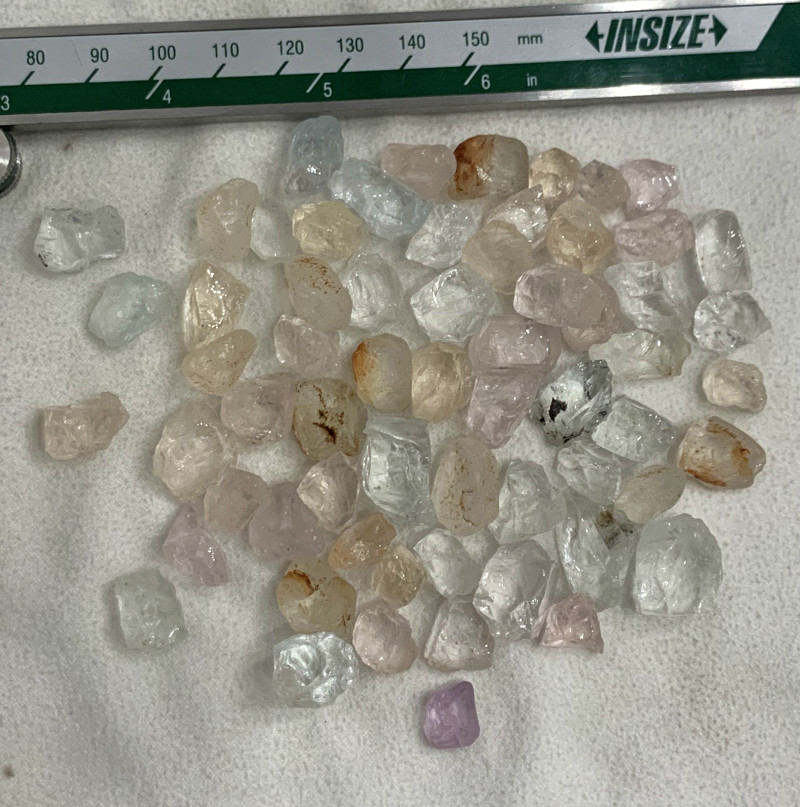 400ct Facet Grade Rough Morganite from Afghanistan