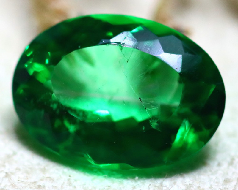 Beryl 3.97Ct Natural Vivid Green Color Beryl E0202/A61