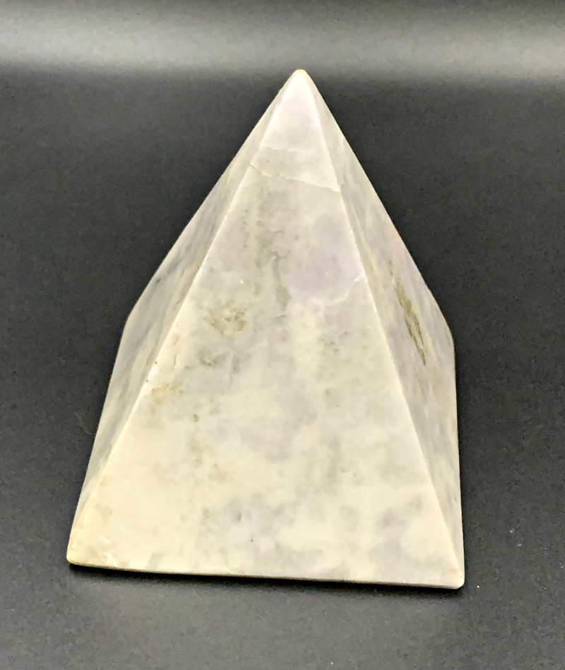 Rare 220 carat Hackmanite Pyramid from Afghanistan