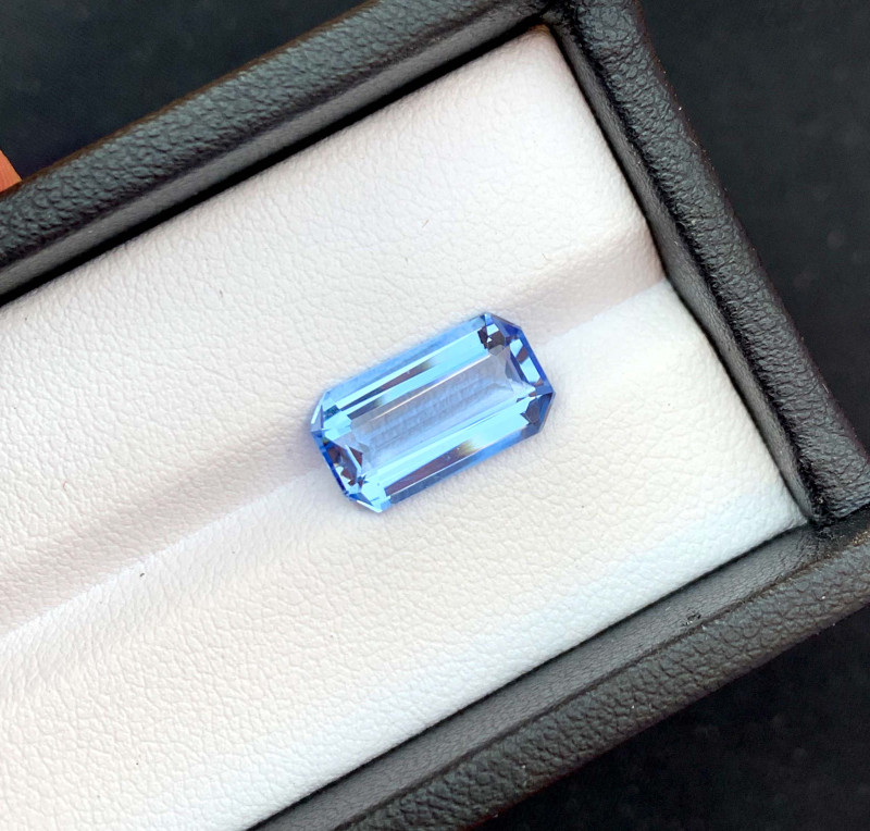 Emerald Cut Aquamarine Gemstone, 3.60 cts Blue Color Aquamarine Gemstone
