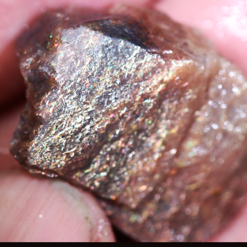 40 CTS RAINBOW METEOR SUNSTONE ROUGH-UNTREATED