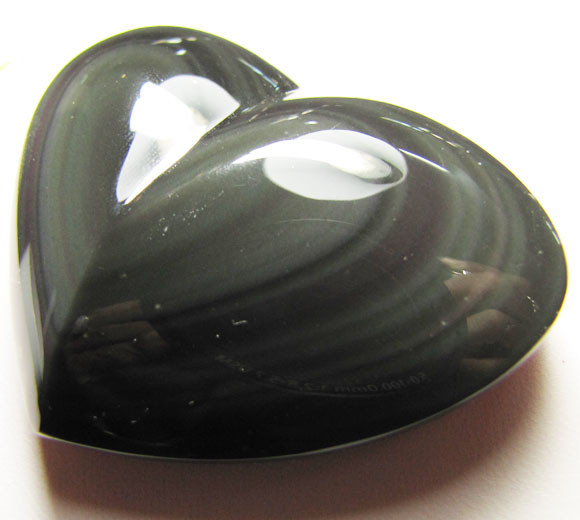 MEXICAN CHATOYANT OBSIDIAN 253 CARATS RT 638