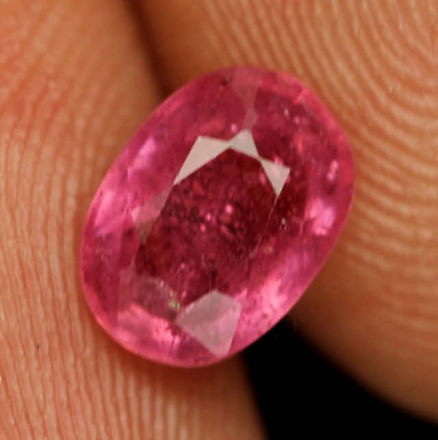 1.30 CTS BRIGHT AFRICAN RUBY - TOP GRADE STONE (RUB73)