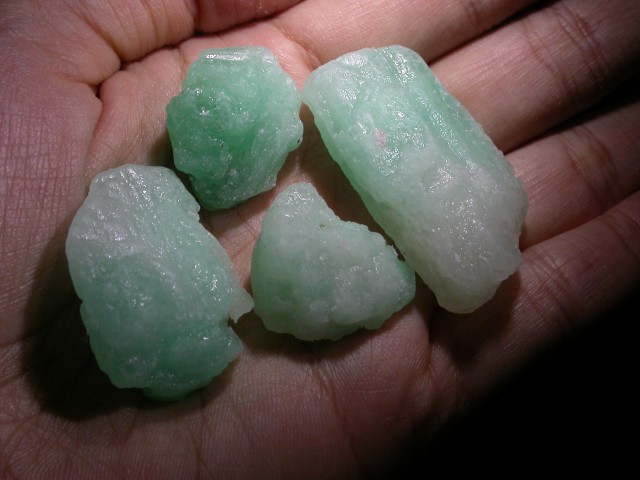 Beryl Stone Buyer’s Guide — Meanings, Properties, History, Benefits ...