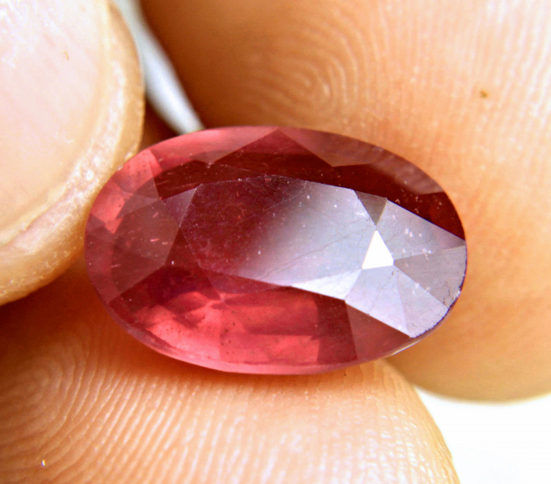 9.8 Carat Fiery Ruby - Gorgeous