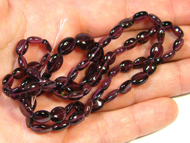 BEAUTIFUL RUBYLITE BEADS 111 CTS SGS 173