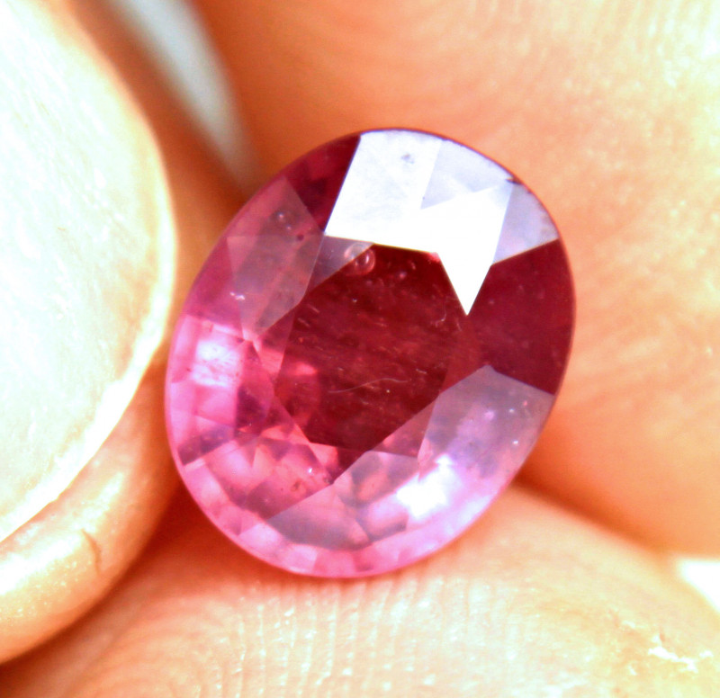 4.32 Carat Fiery Ruby - Gorgeous