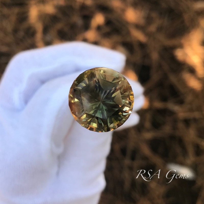 Green Oregon Sunstone - 24.20 carats
