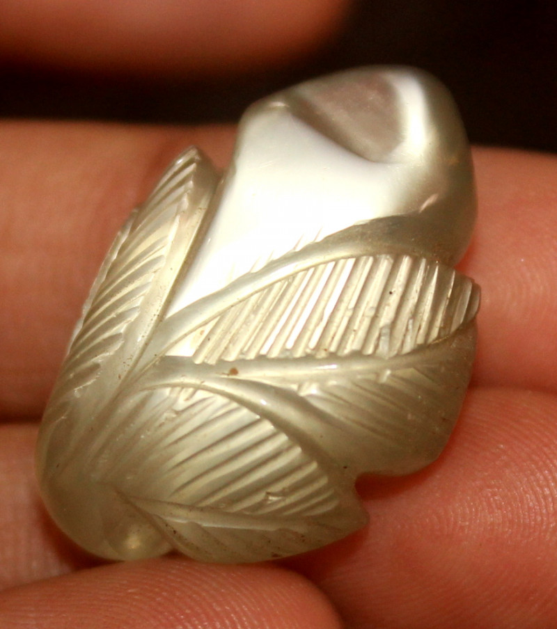 27.10 carat Natural Carved Moonstone 7