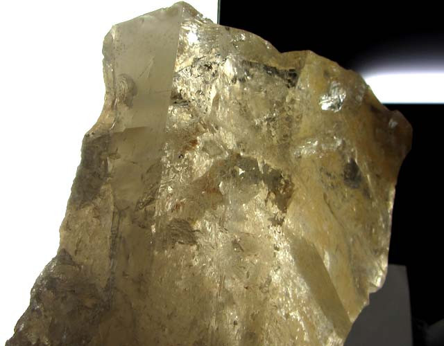 0.984 KILO POLISHED QUARTZ SPECIMEN MYGS 136