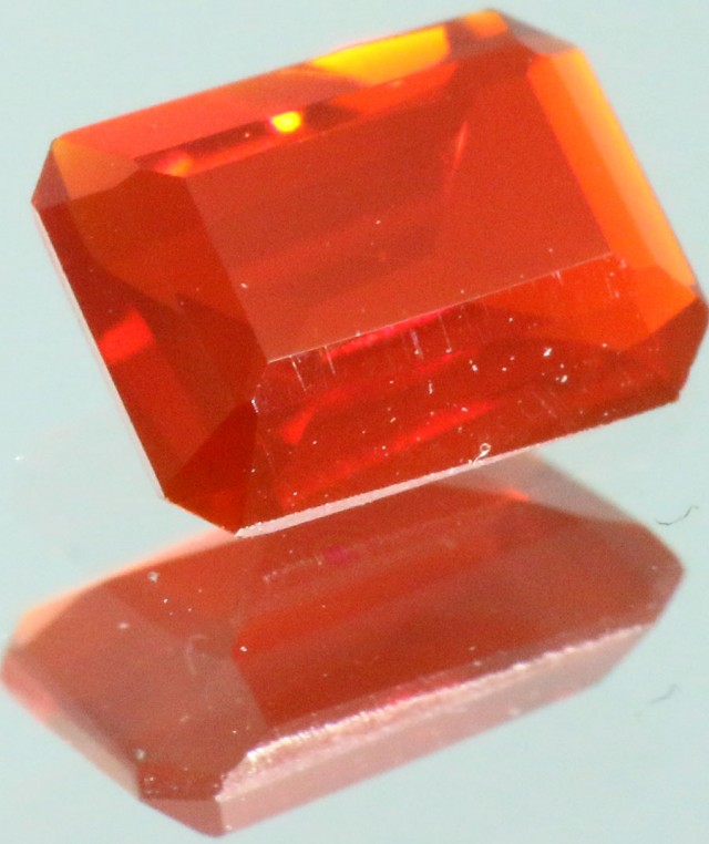 0.70 CTS RED/ORANGE MEXICAN FIRE OPAL -FACETED-TOP POLISH. [VS7526]